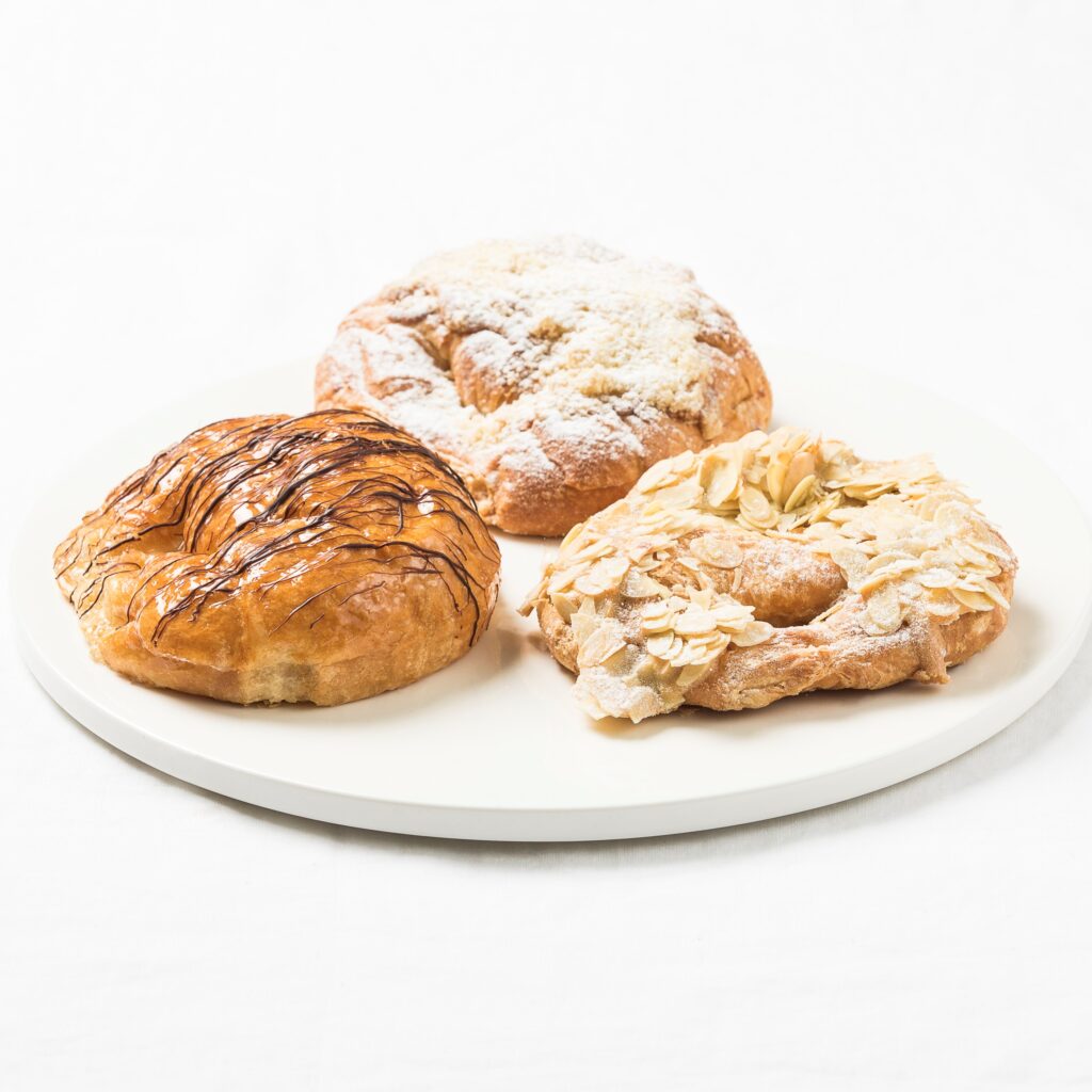 Croissants - Ribbons and Bows Cakes