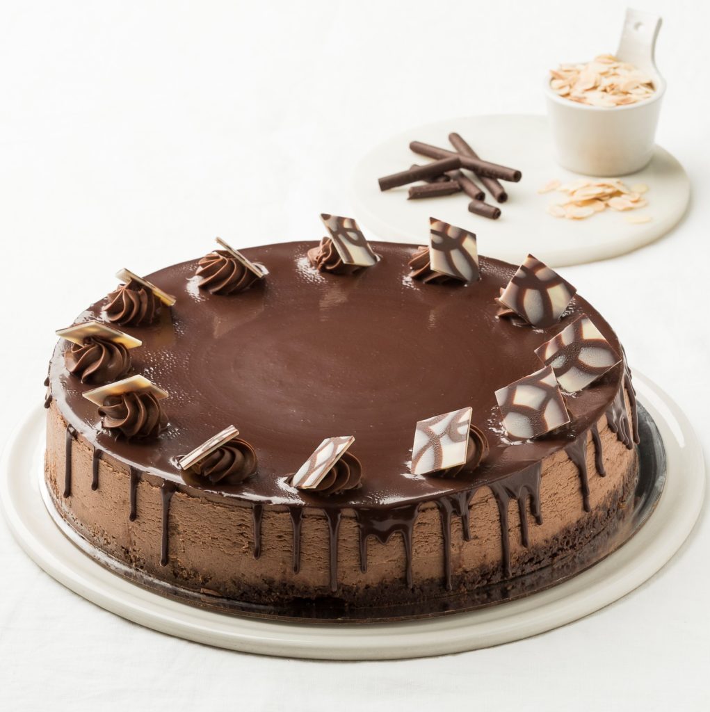 Large Cakes Archives - Page 2 of 2 - Ribbons and Bows Cakes